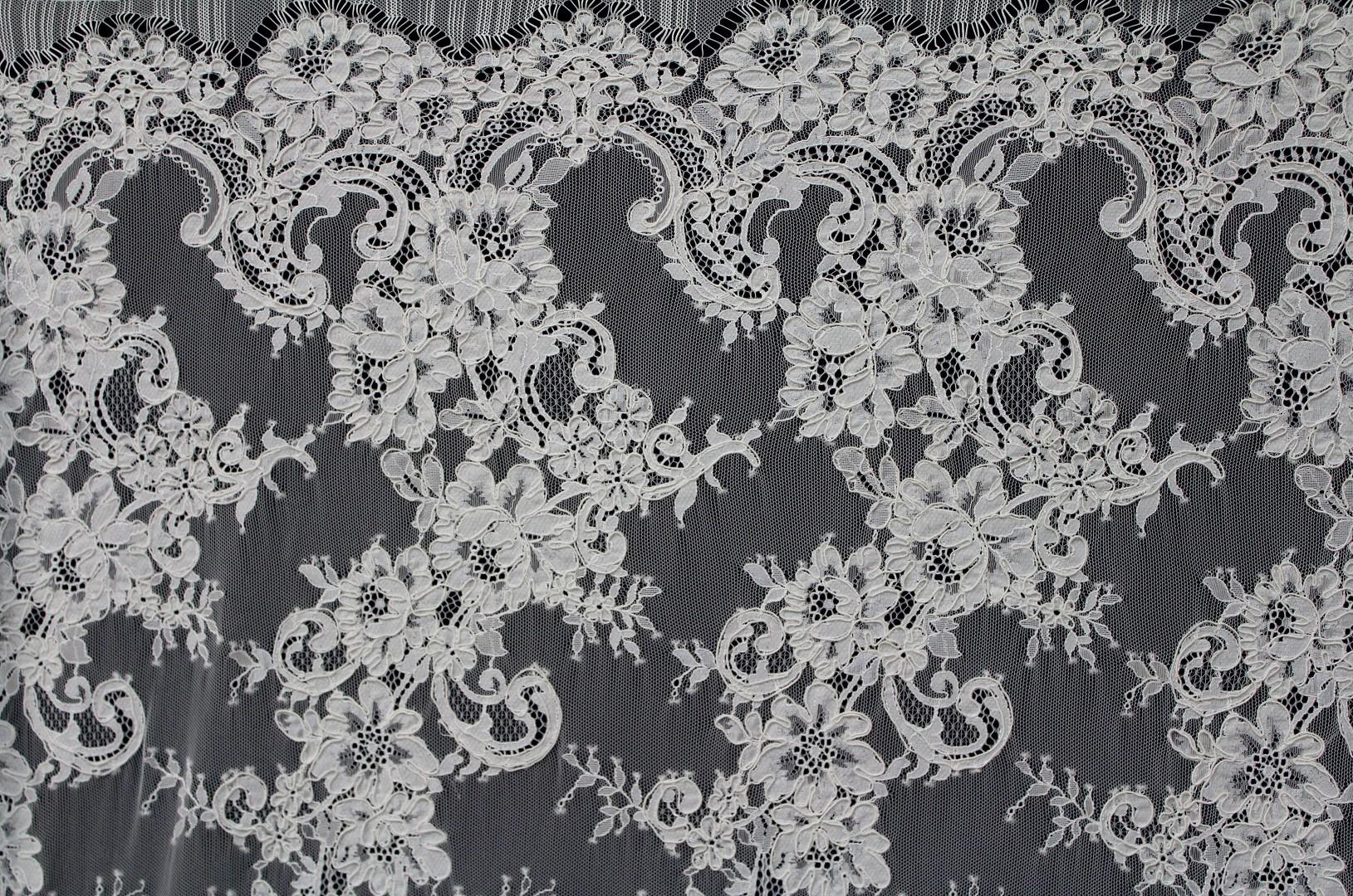 L'ABITO DA SPOSA IN PIZZO - La Fata Madrina Alessandra Cristiani